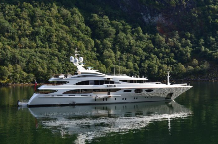 The Best Ultra-Luxury Mega Yachts of 2025: A Collector’s Guide - Everything Luxury