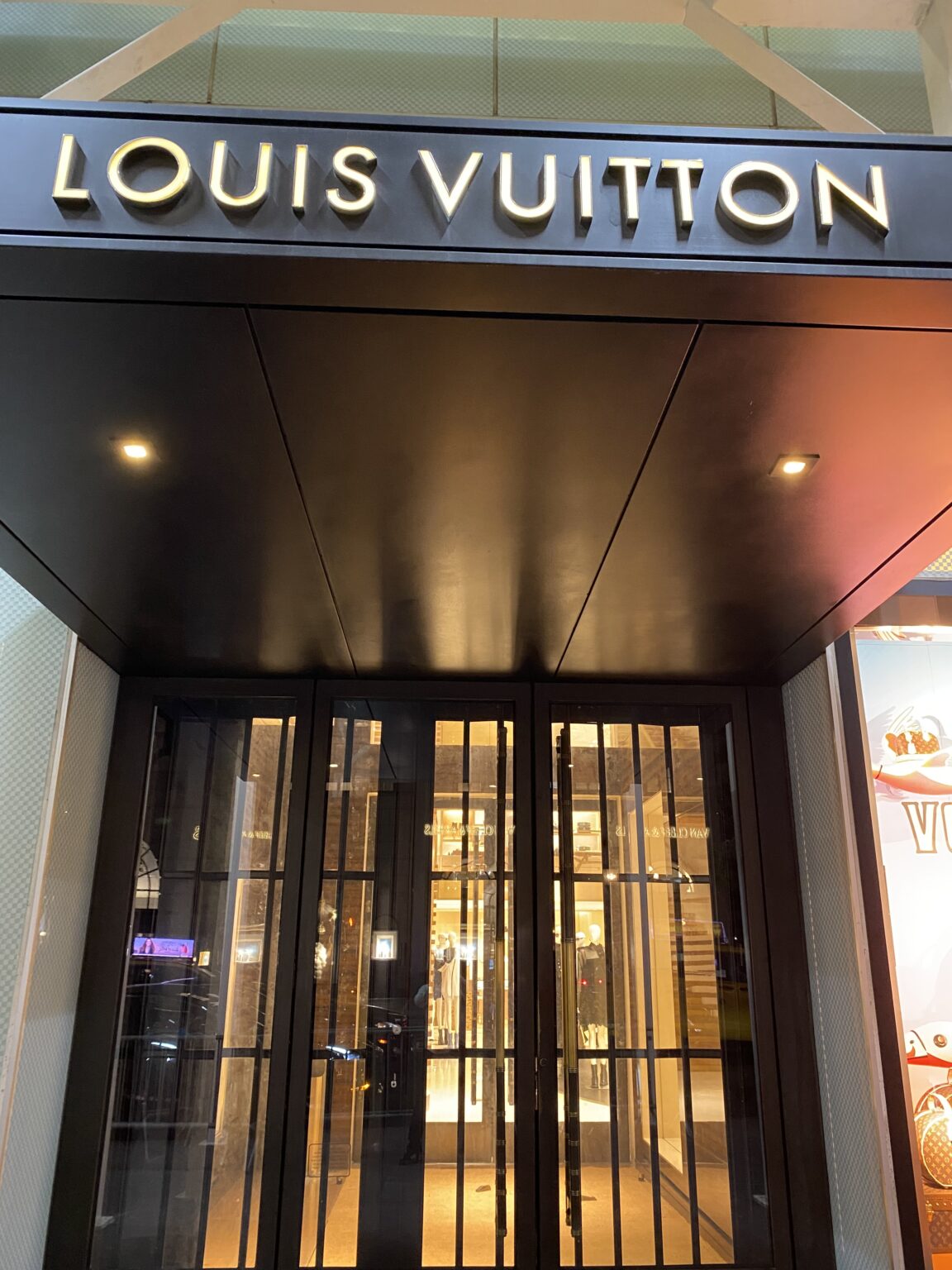 Chinese Manufacturers Expose Luxury Brands as Trade War Erupts - Everything Luxury